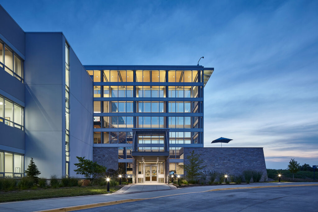 EXTERIOR – Patsy McEnroe